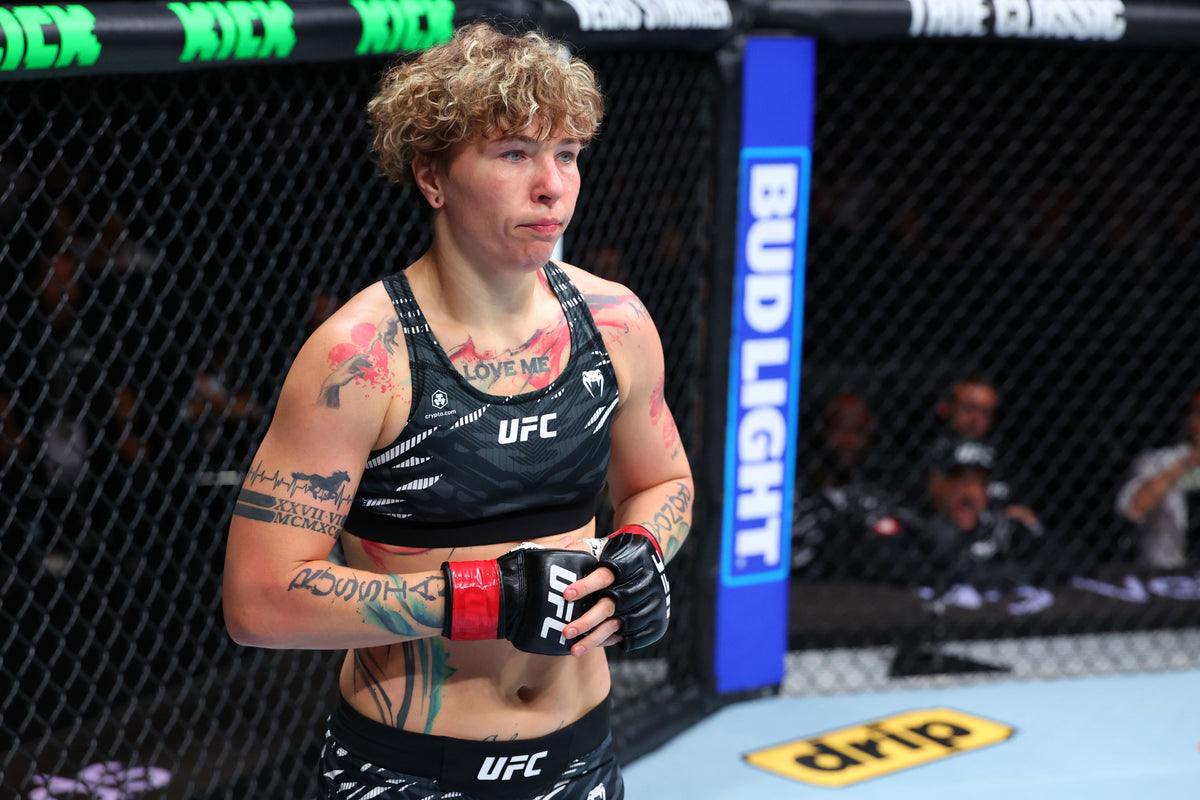 Irina Alekseeva Signed 1-of-1 Fight Issued Jersey UFC Fight Night: Hil ...