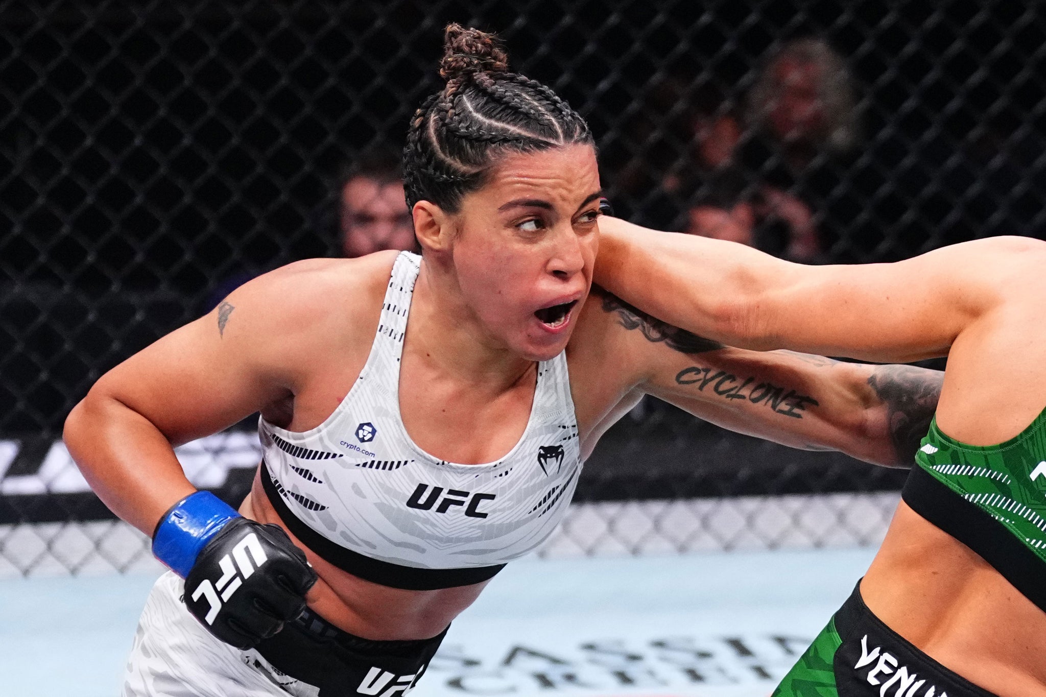 Puja Tomar Signed 1-of-1 Fight Worn Gloves UFC Fight Night: Edwards vs