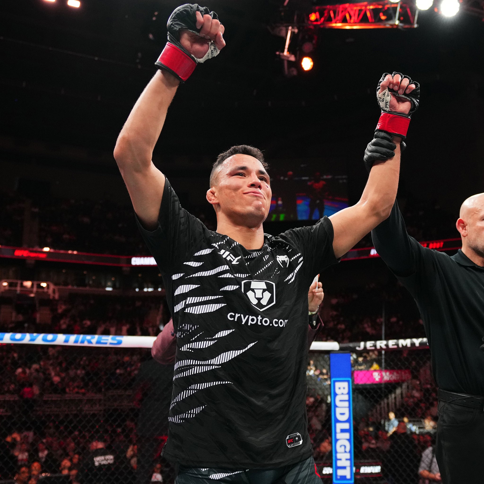 Timothy Cuamba Signed 1-of-1 Fight Issued Jersey UFC Fight Night: Mach